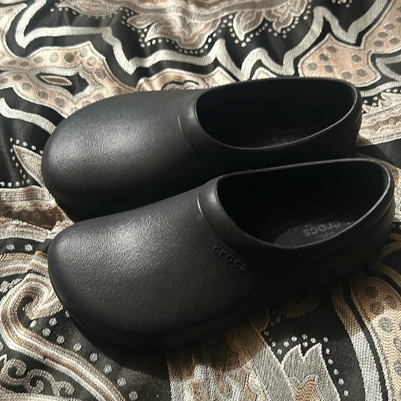 CROCS | Shoes | Crocs Dual Comfort All Black | Poshmark
